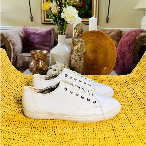 Banana Republic | Shoes | Banana Republic Nicklas Low Top Leather Shoes ...